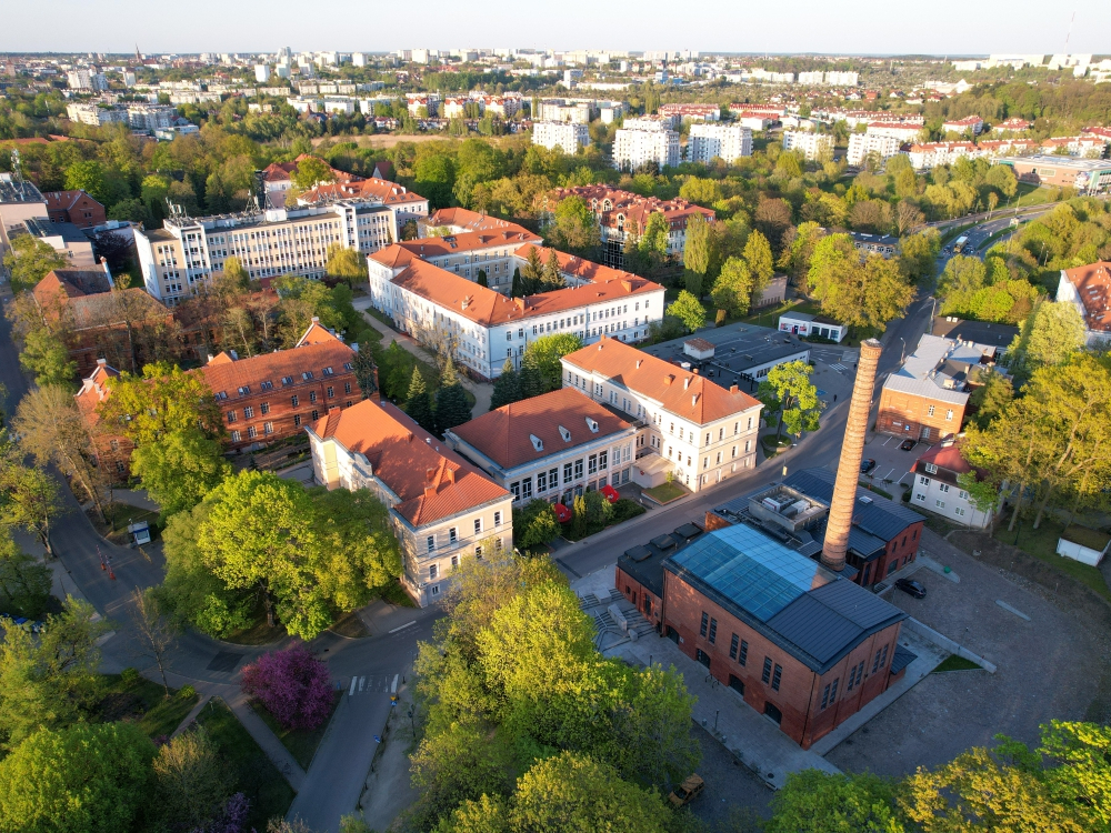 Universidad de Warmia y Mazury, Polonia, firma Convenio Erasmus con FAU ...