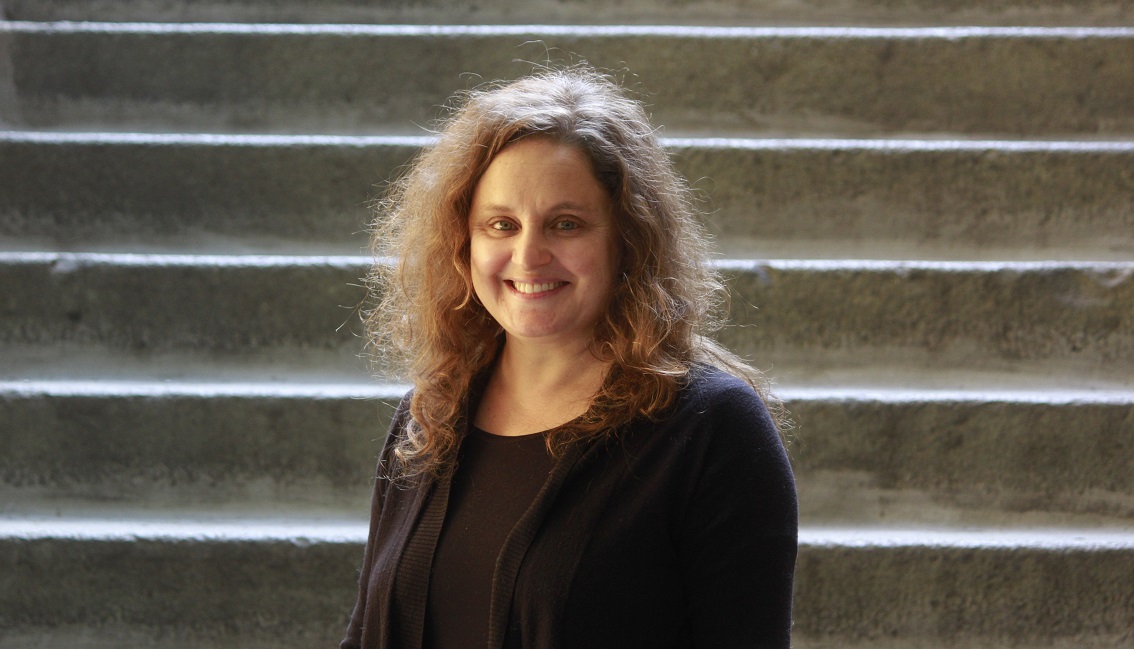 Prof. Geraldine Herrmann asume la Dirección Editorial de la Revista de ...